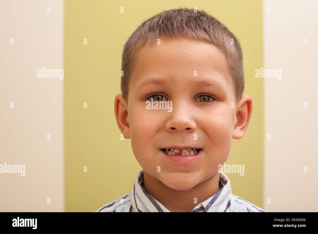 Tooth fairy first tooth hi-res stock photography and images - Alamy