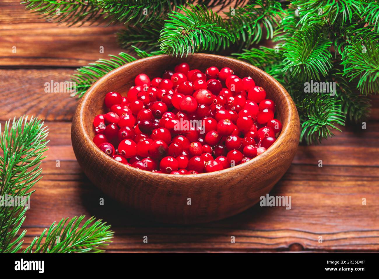 Pile fresh ripe cranberries hi-res stock photography and images - Alamy