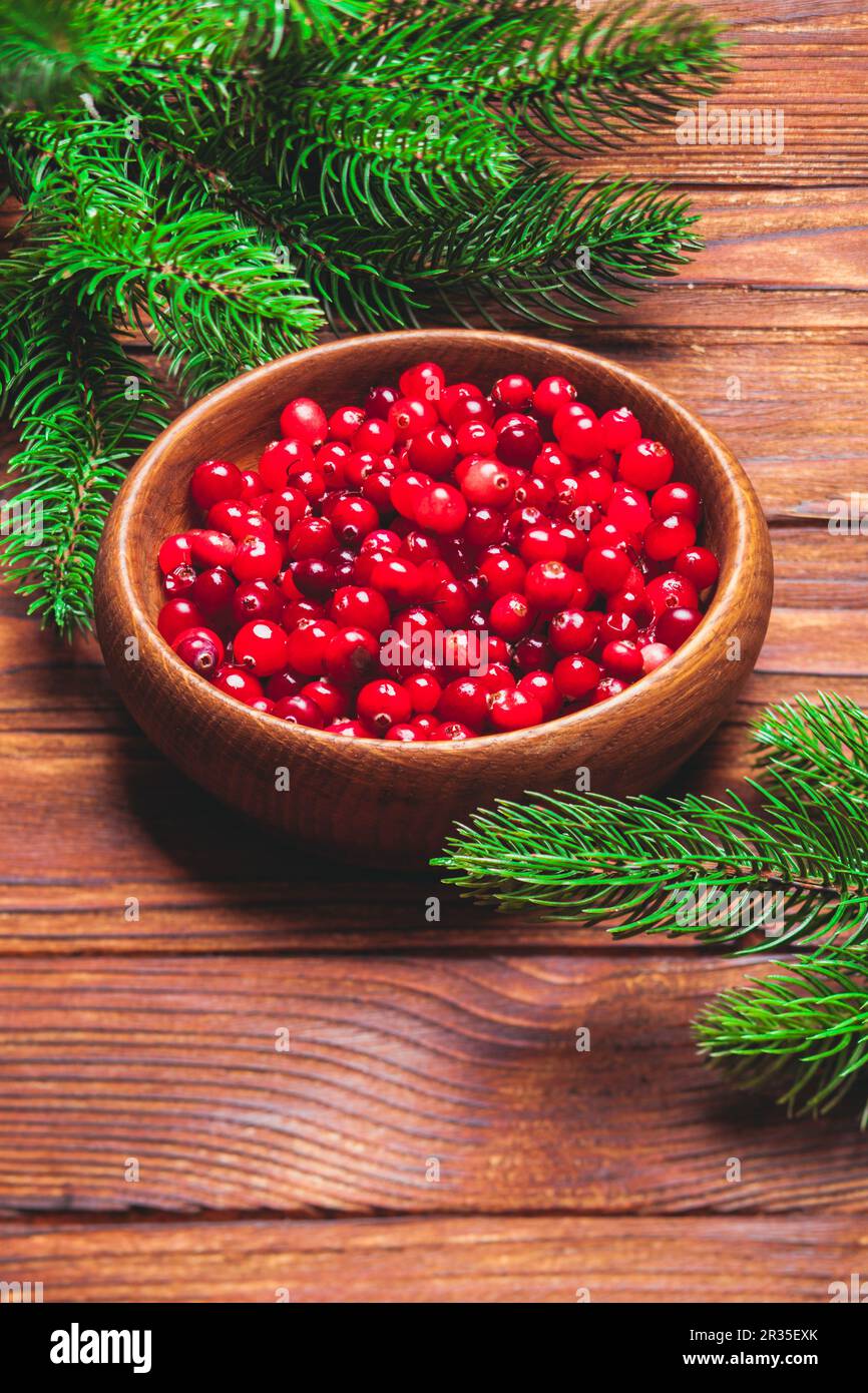 Pile fresh ripe cranberries hi-res stock photography and images - Alamy