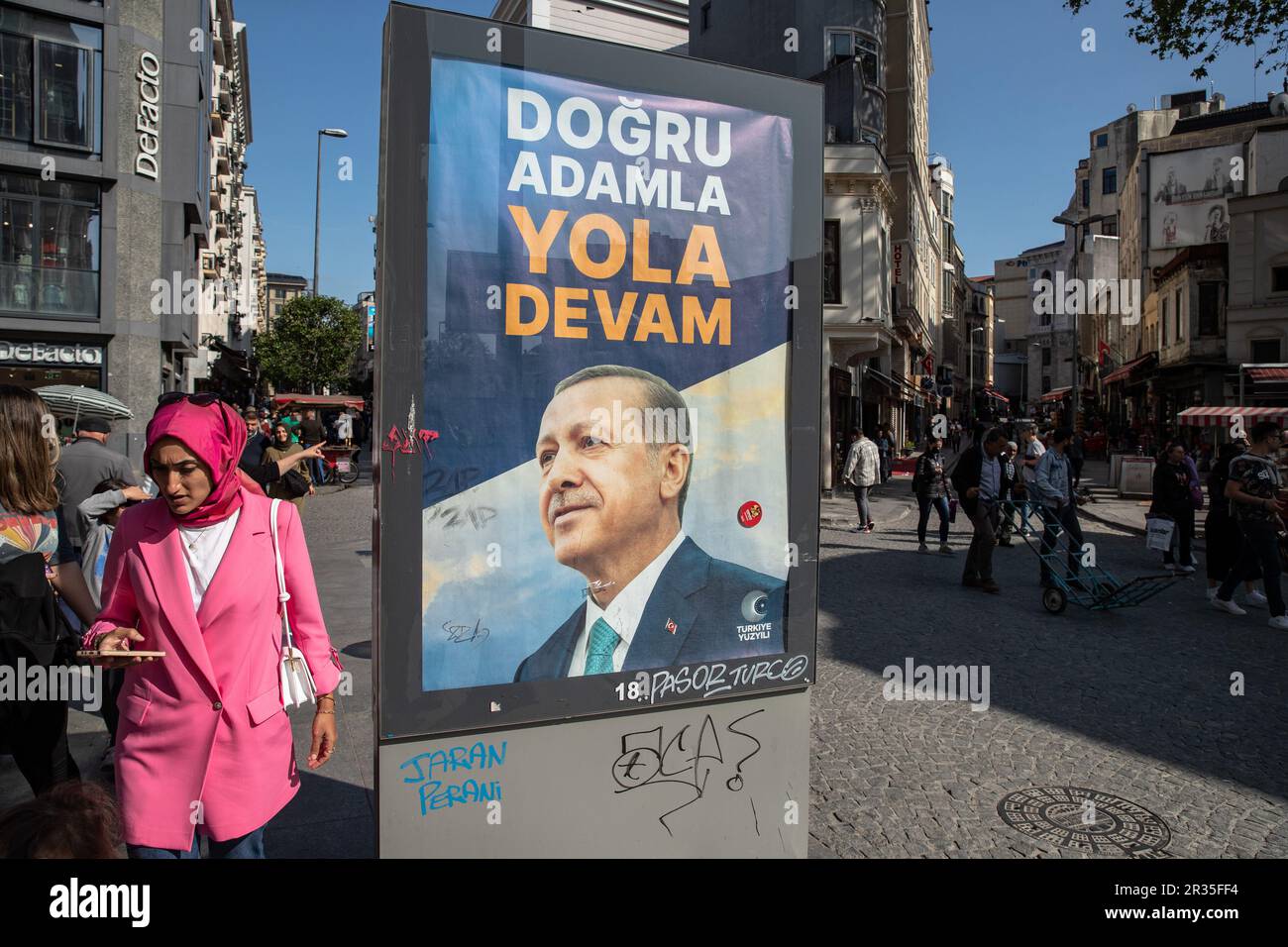 Erdogan advertisement hi-res stock photography and images - Alamy