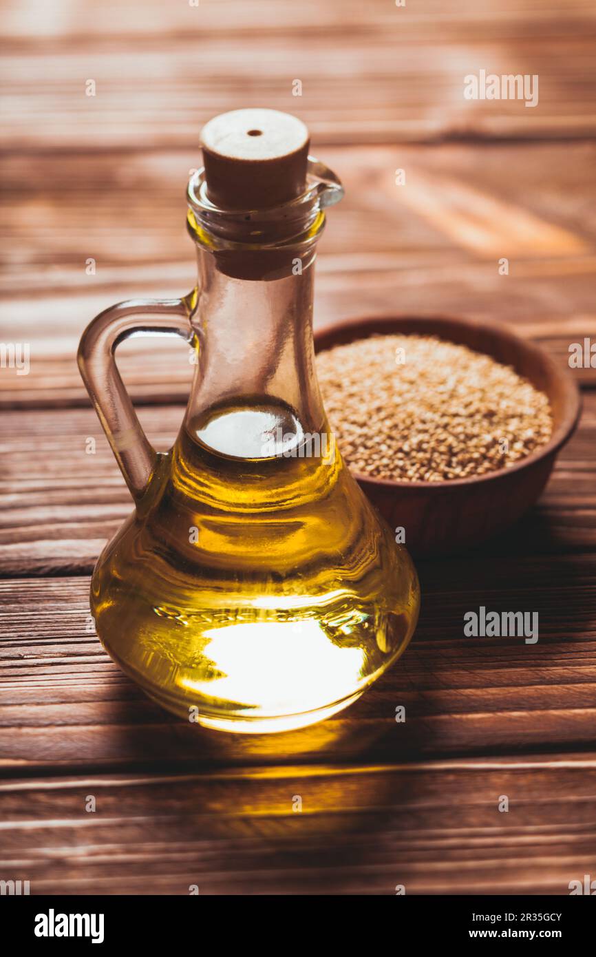 Raw sesame seed hi-res stock photography and images - Alamy