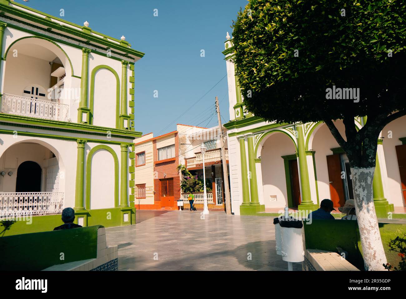 Alvarados town square hi-res stock photography and images - Alamy