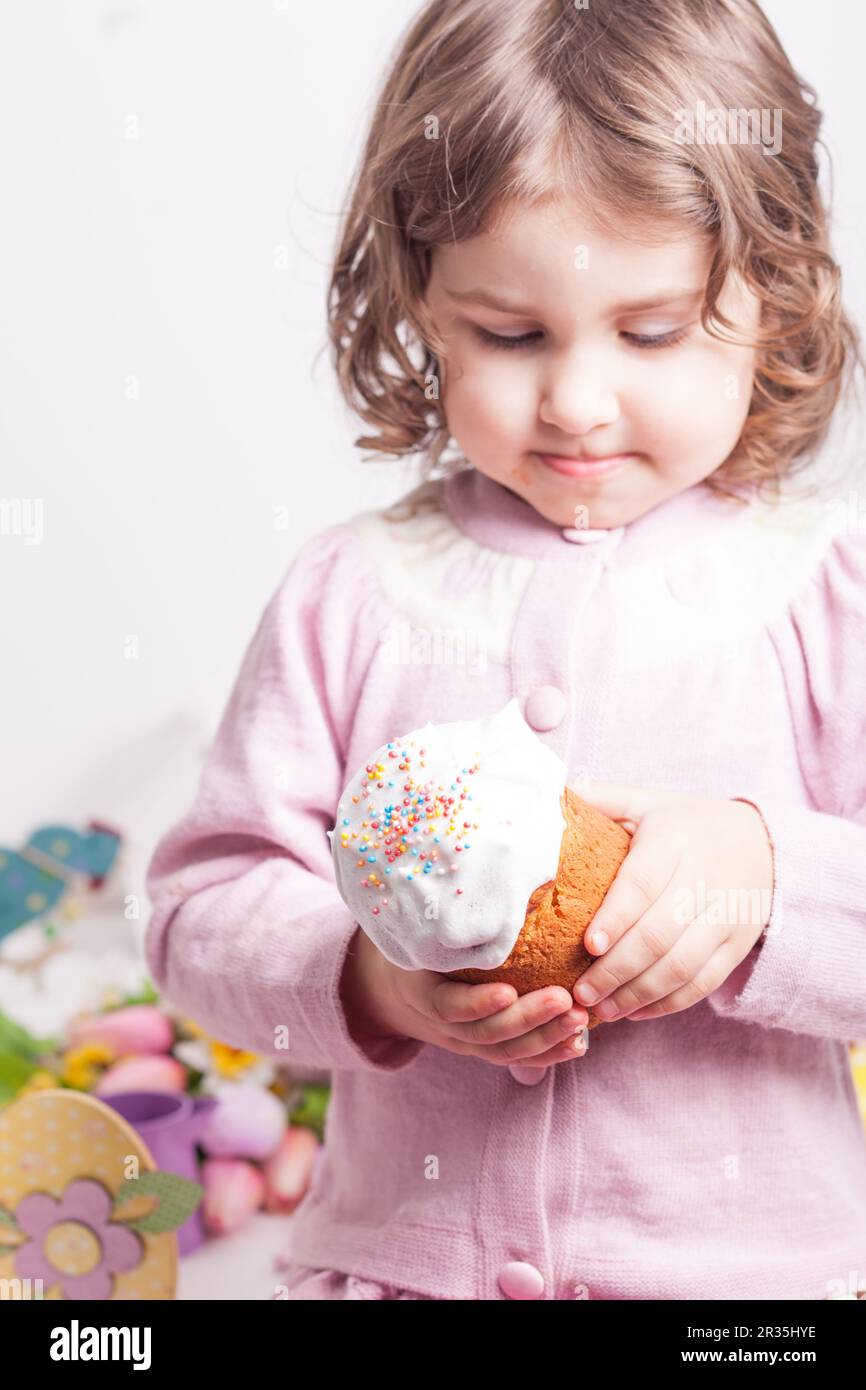 Kid eating cake hi-res stock photography and images - Alamy