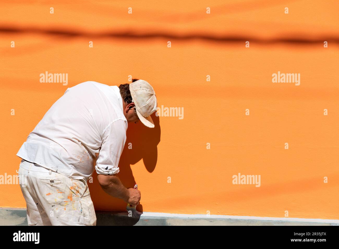 Painter diy hi-res stock photography and images - Alamy