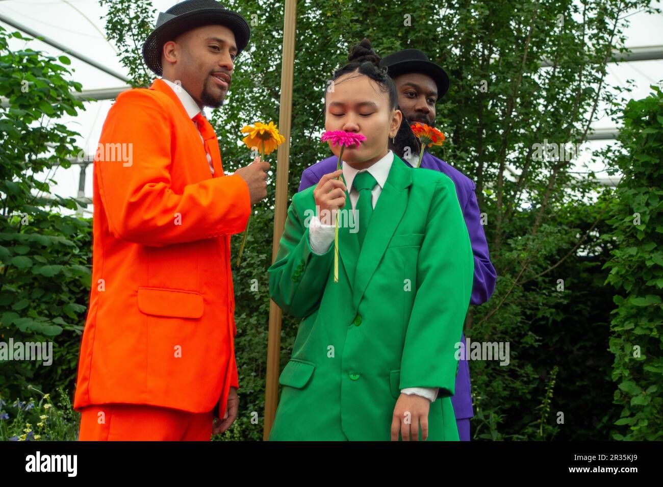 Chelsea, London, UK. 22nd May, 2023. Dancers Brooke Milliner, Jonadette ...