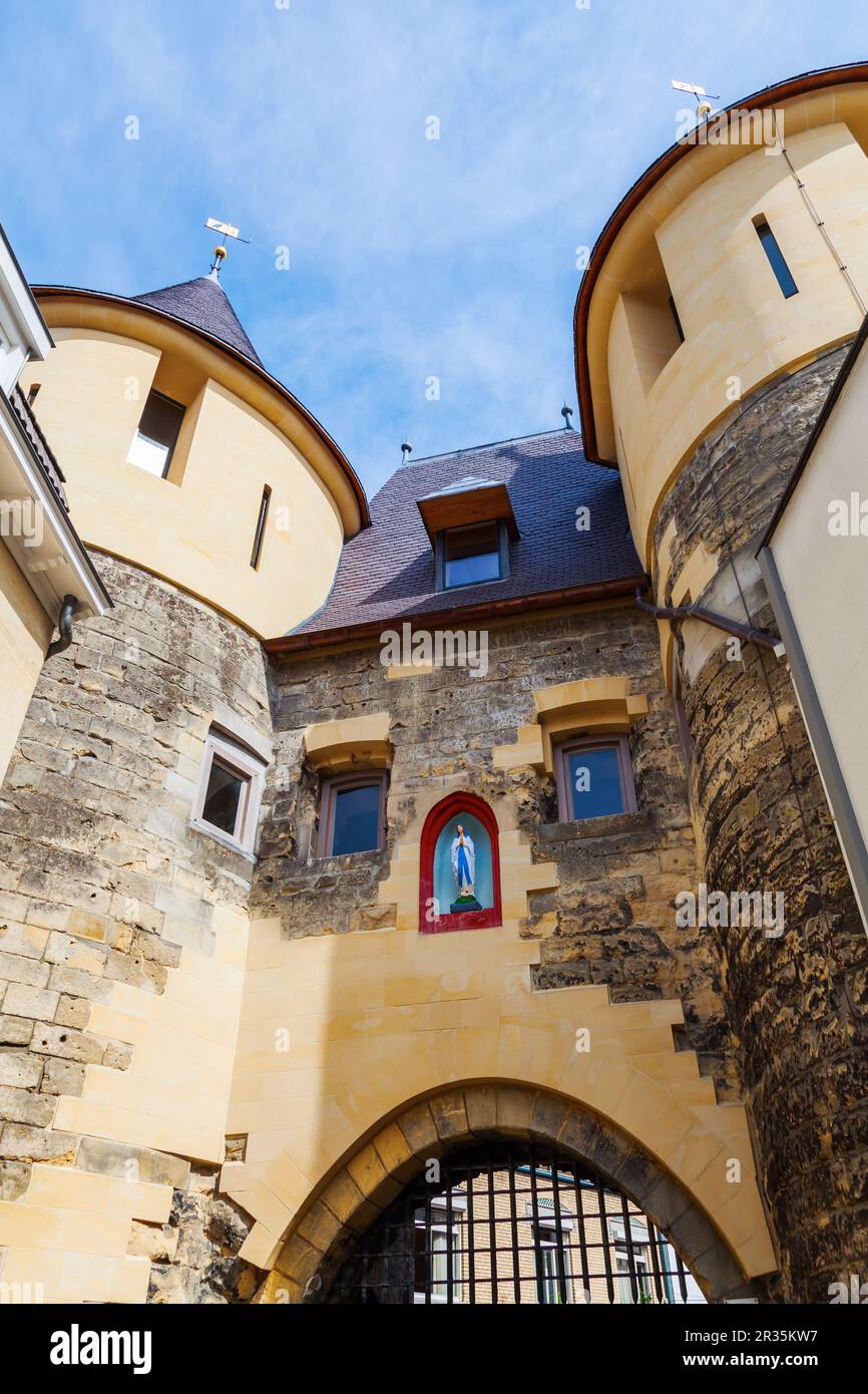 Medieval town gate in Valkenburg, The Netherlands Stock Photo - Alamy