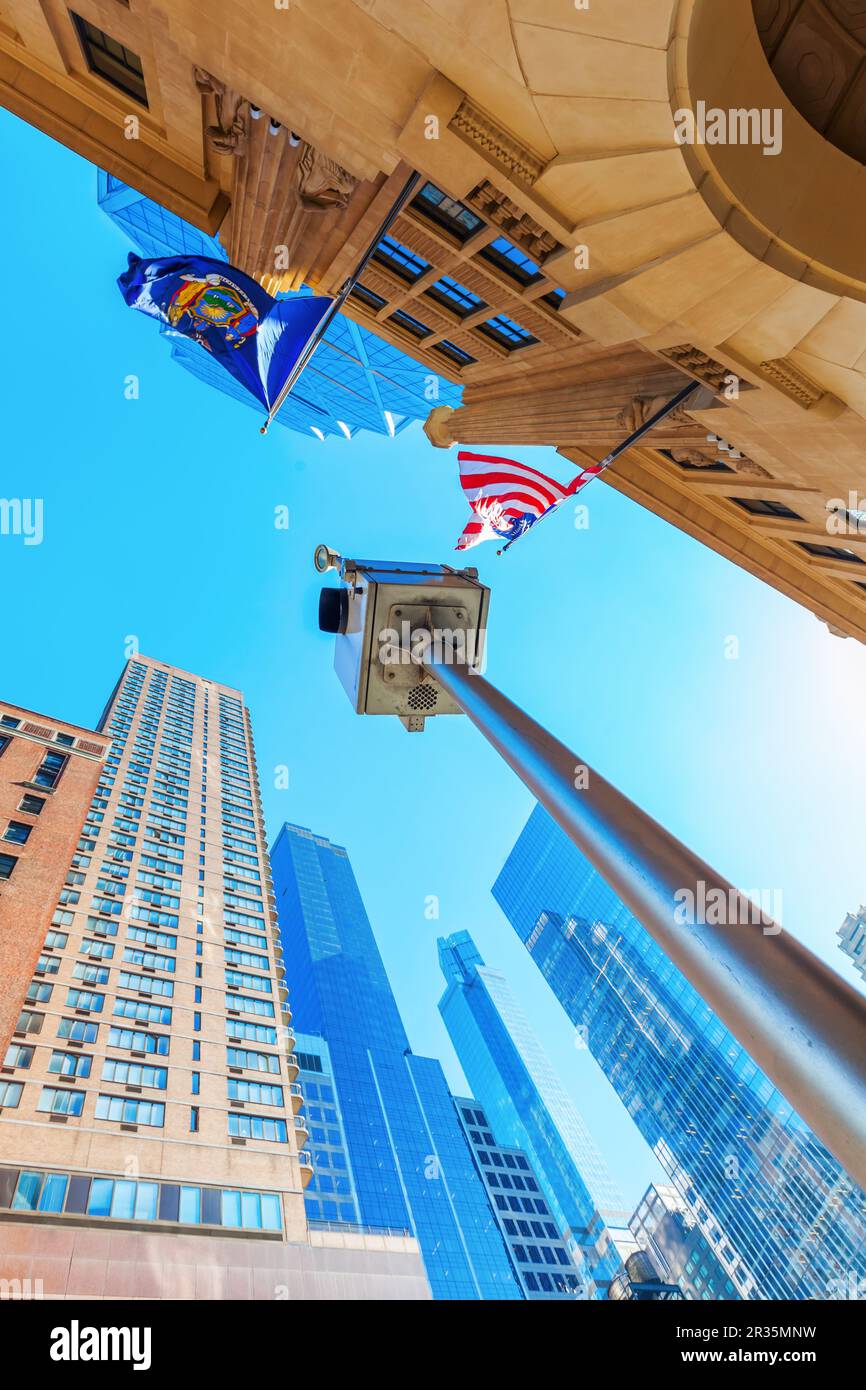 New york view video camera hi-res stock photography and images - Alamy