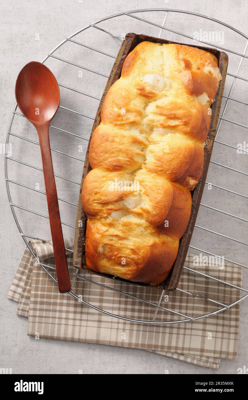 Brioche shape hi-res stock photography and images - Alamy