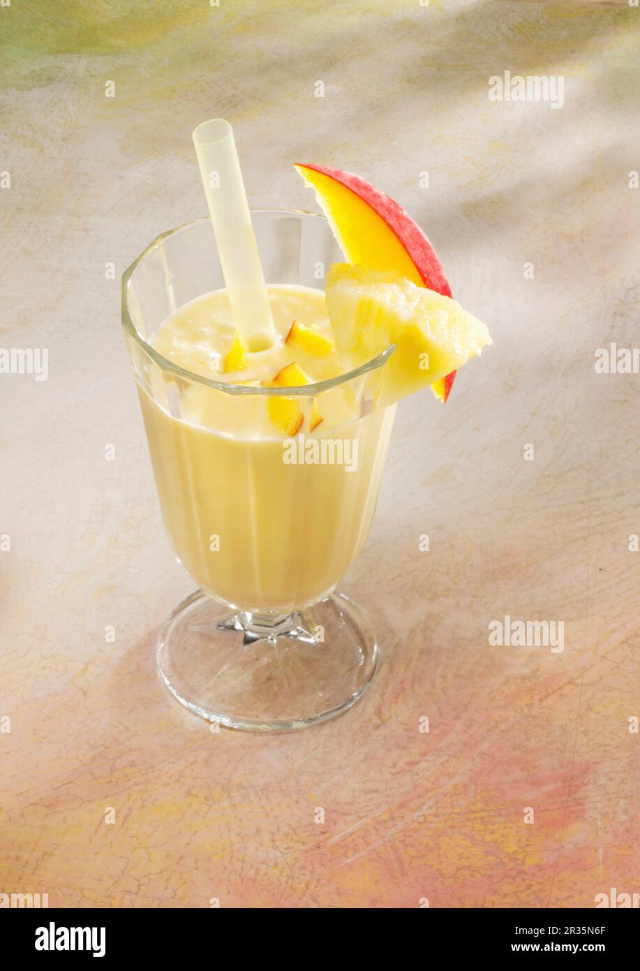 340 kcal hi-res stock photography and images - Alamy