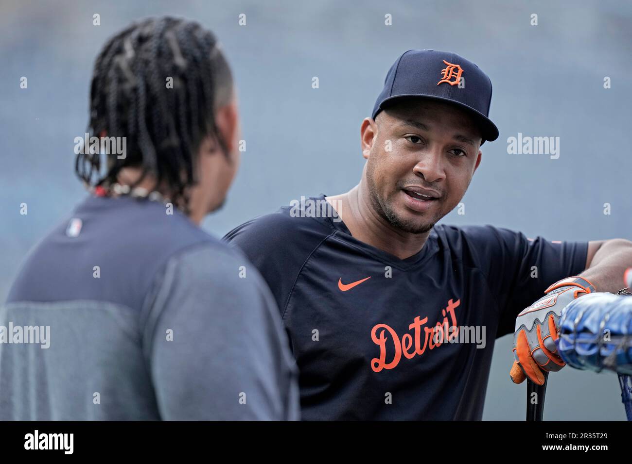 Detroit Tigers' Jonathan Schoop, right, talks to Miguel Cabrera before ...