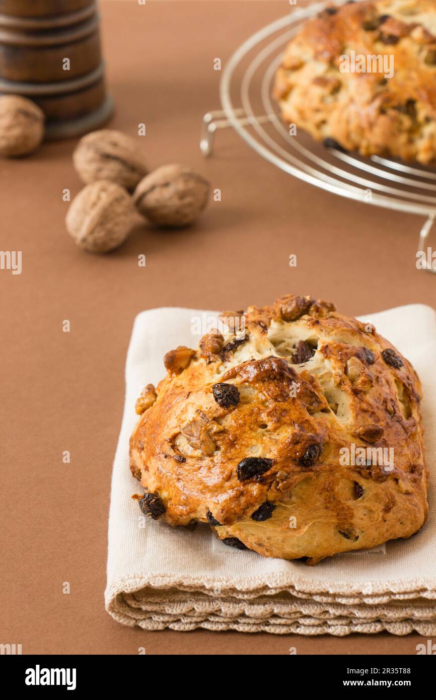 Sweet walnut and raisin bread Stock Photo - Alamy