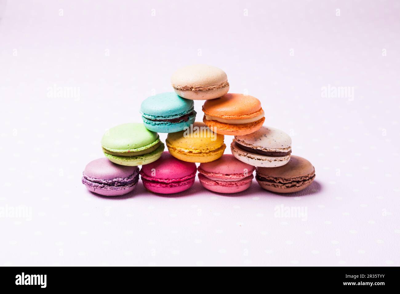 Macaroons pyramid hi-res stock photography and images - Alamy