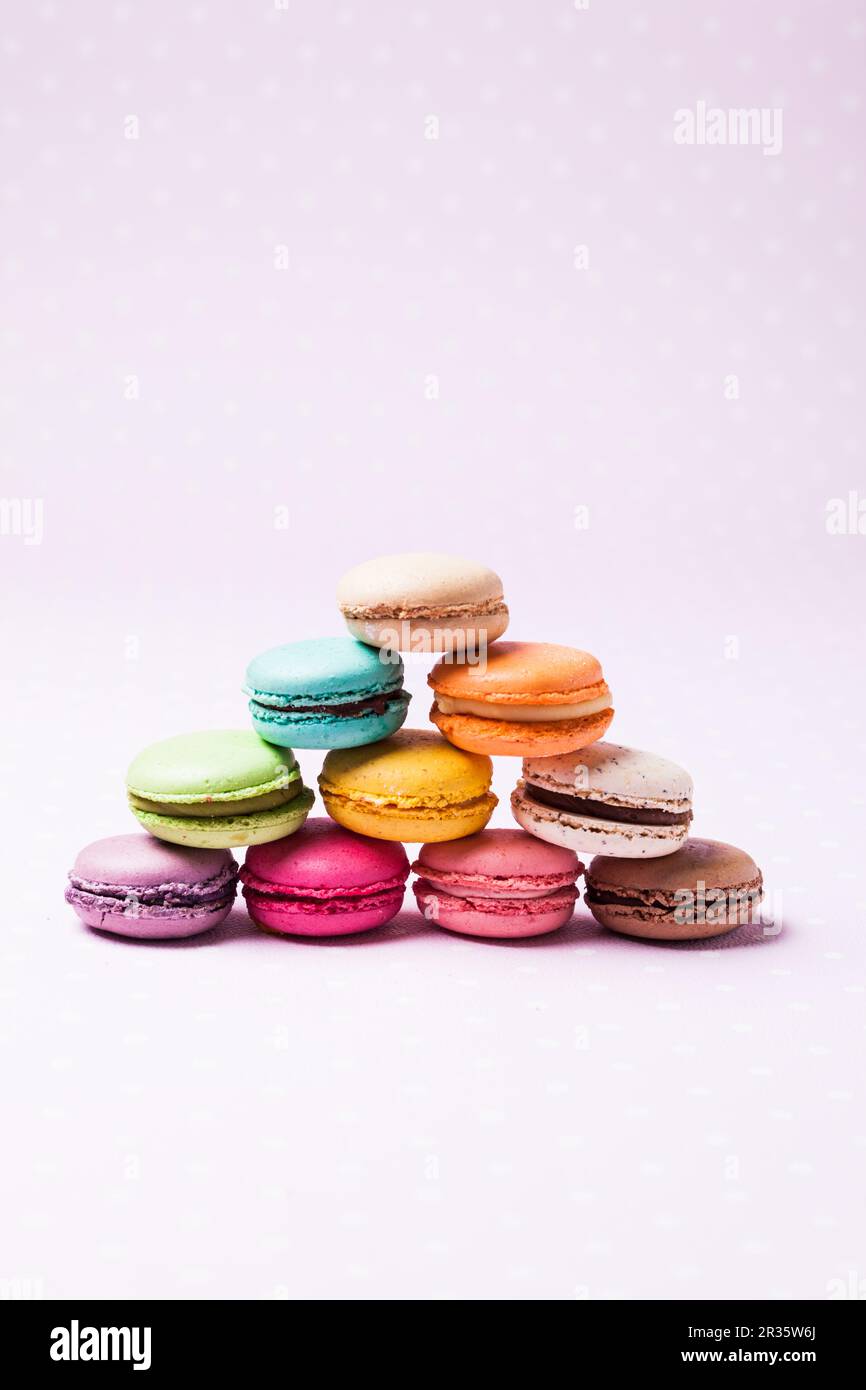 Macaroons pyramid hi-res stock photography and images - Alamy