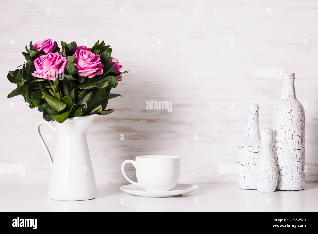 White life hi-res stock photography and images - Alamy