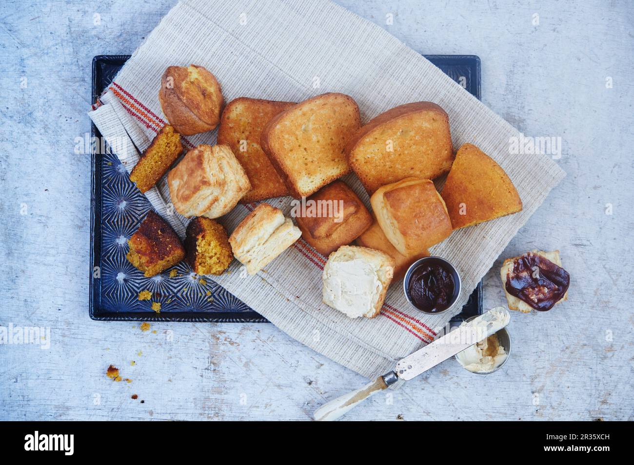 Various types bread rolls hi-res stock photography and images - Alamy