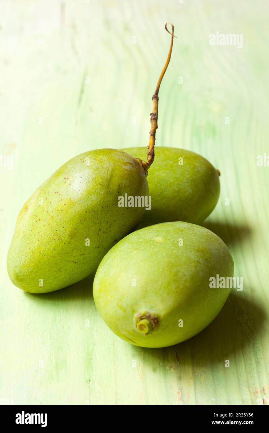 Mangos three hi-res stock photography and images - Alamy
