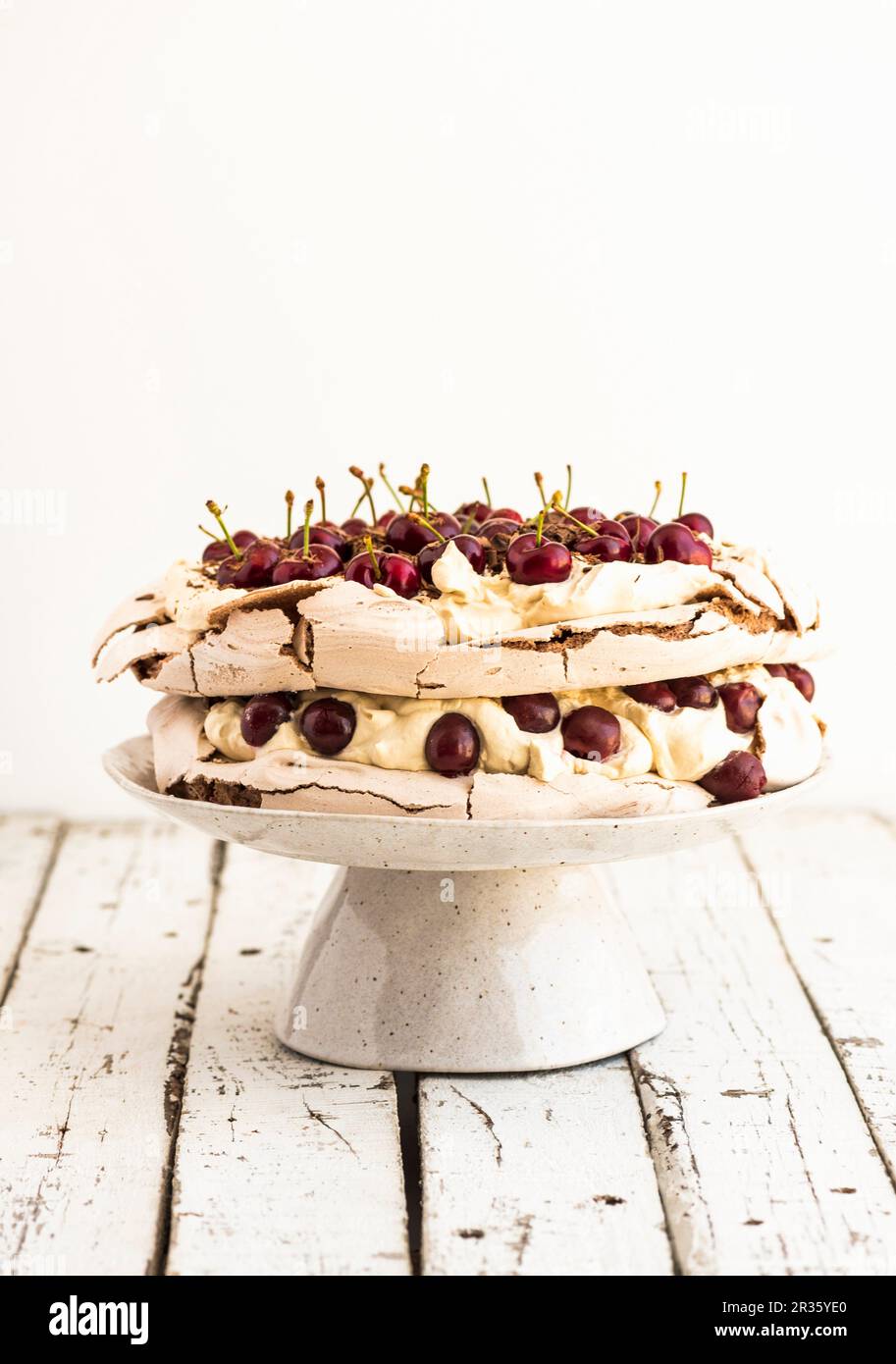 Classic pavlova hi-res stock photography and images - Alamy