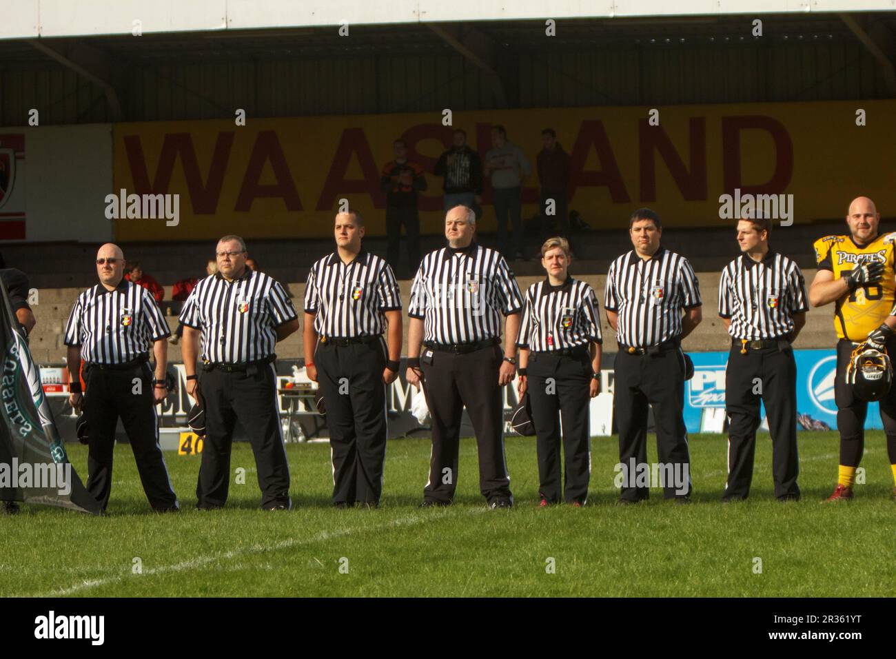 Angels stadium hi-res stock photography and images - Alamy