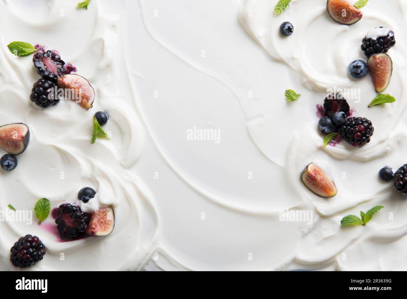 Yoghurt with fresh fruit (full frame Stock Photo - Alamy