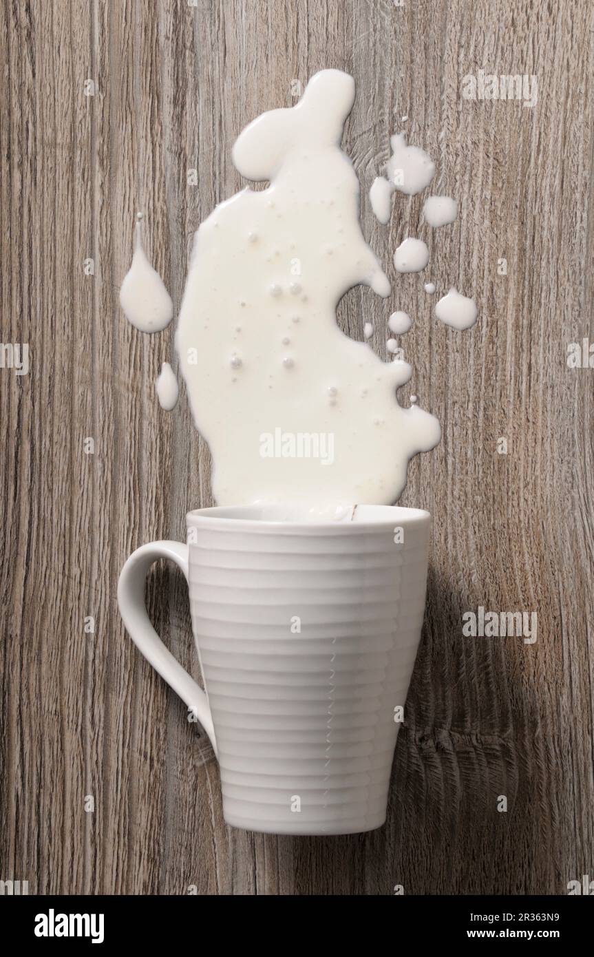 Spilt milk above hi-res stock photography and images - Alamy