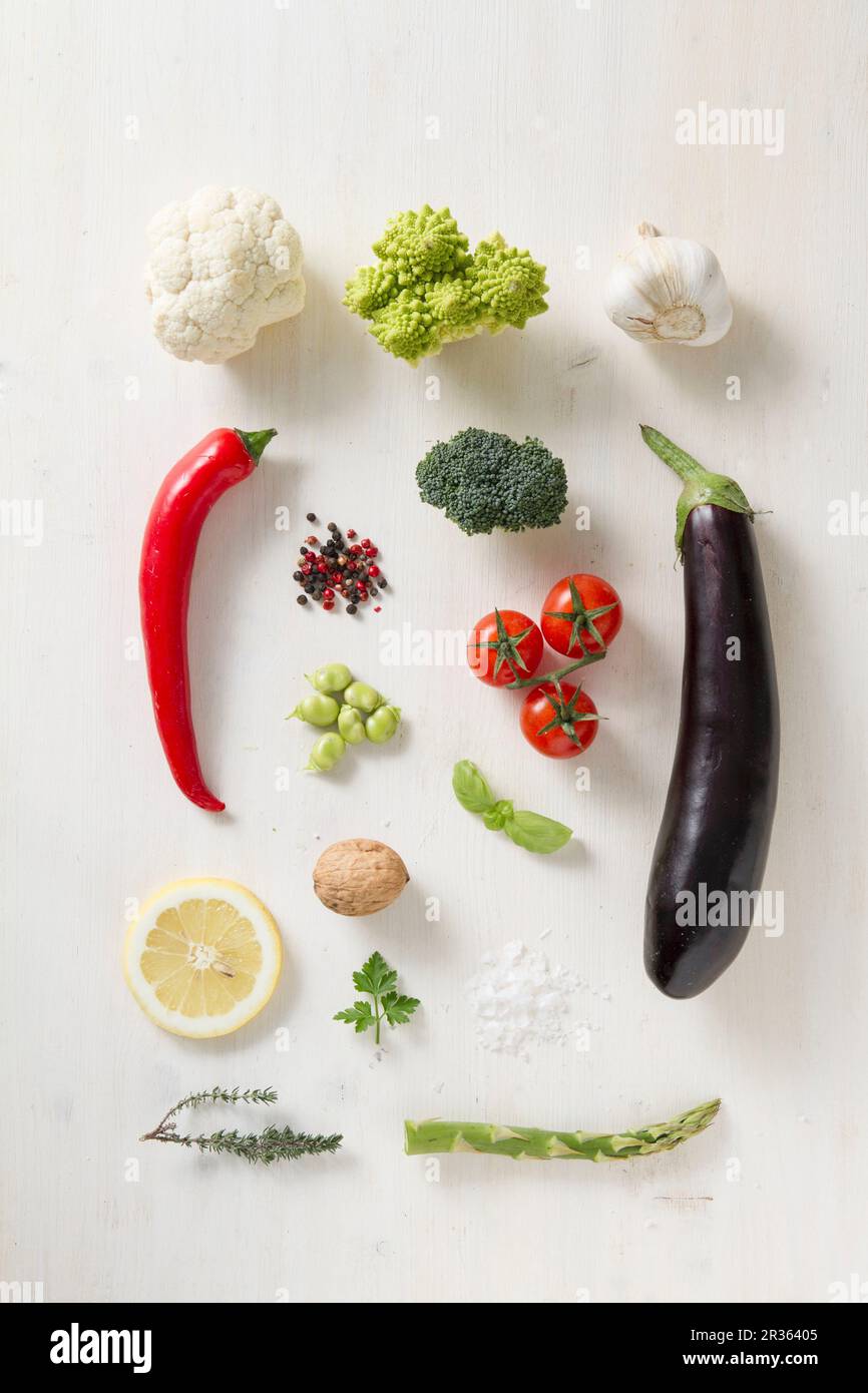 Vegetables and spices plan view hi-res stock photography and images - Alamy