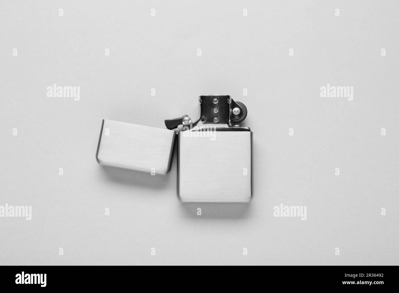 Cigarette top view Black and White Stock Photos & Images - Alamy