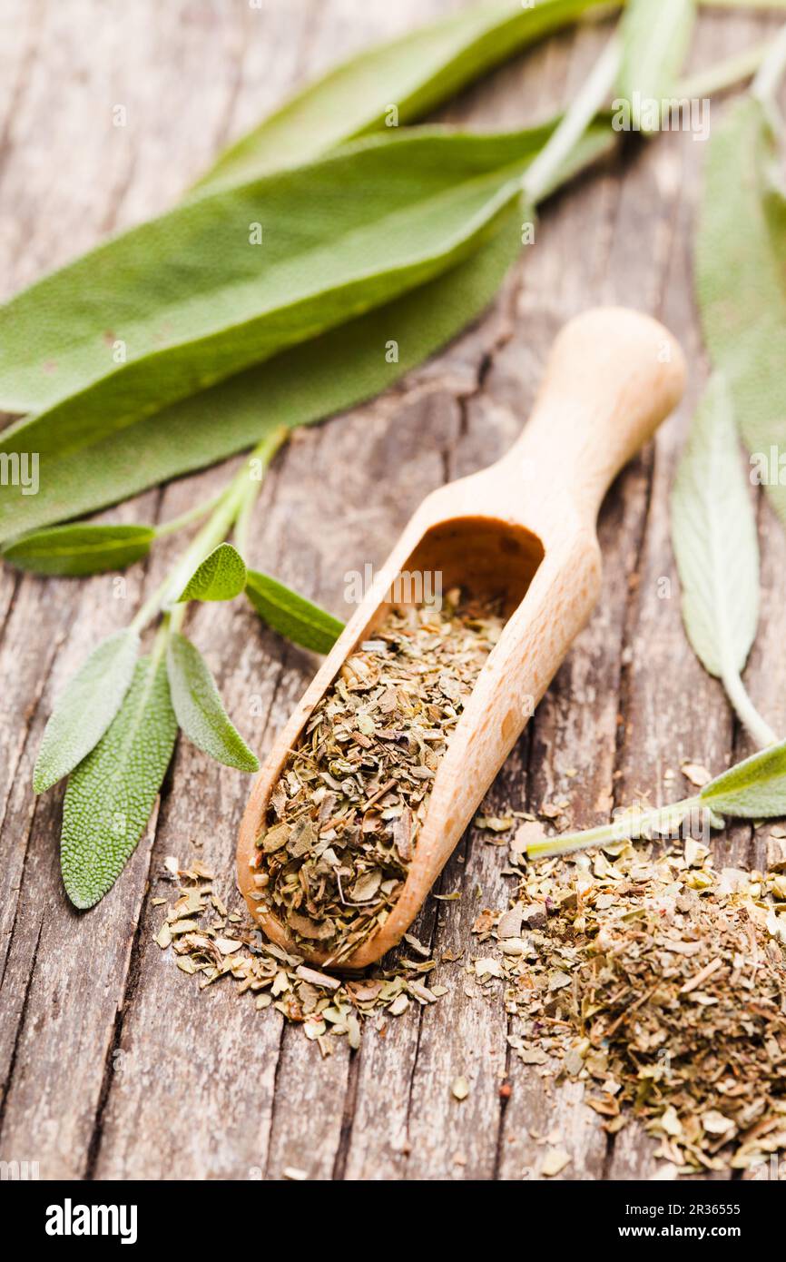 Chopped sage hi-res stock photography and images - Alamy