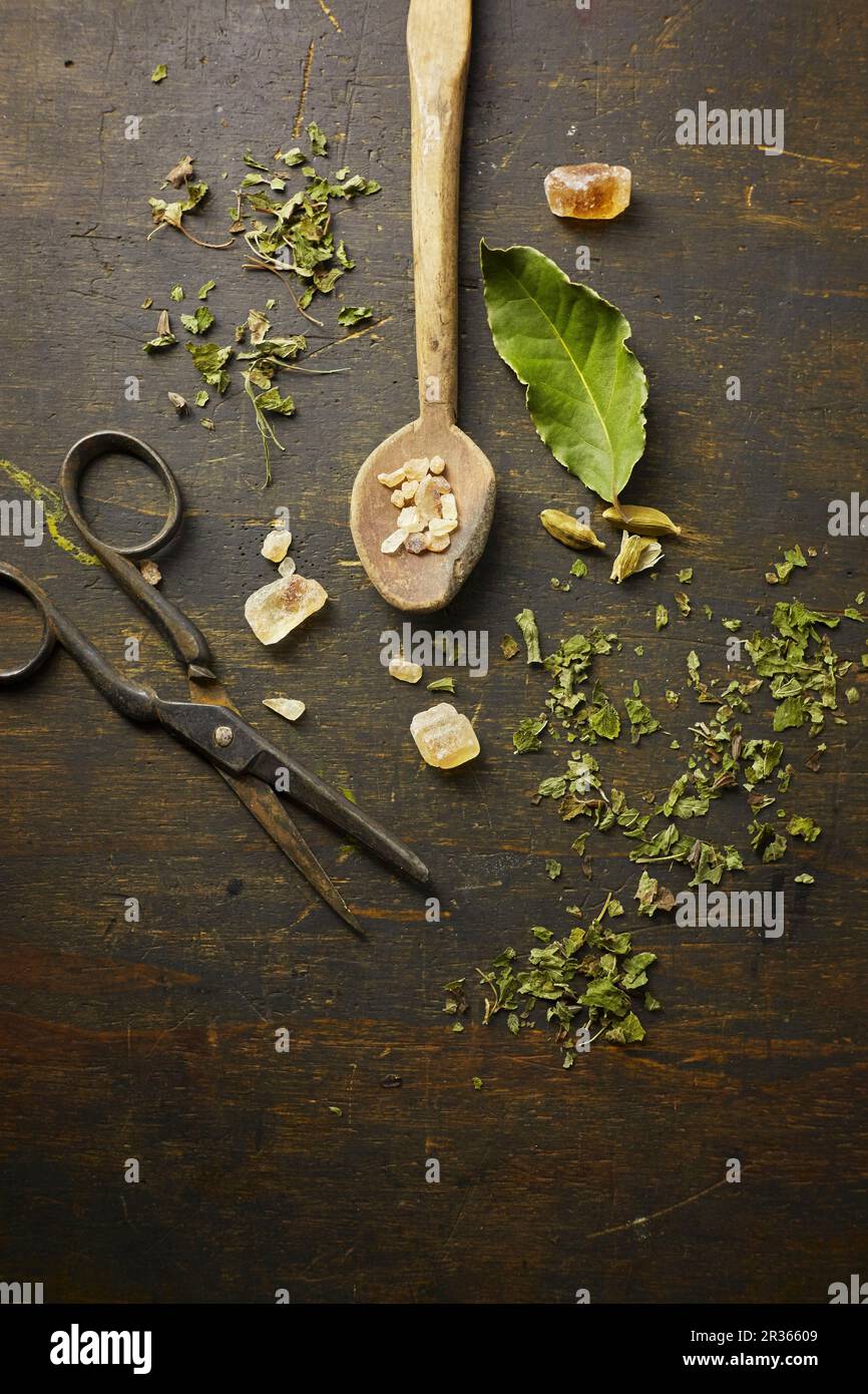 Ingredients the herbal tea with rock sugar Stock Photo - Alamy
