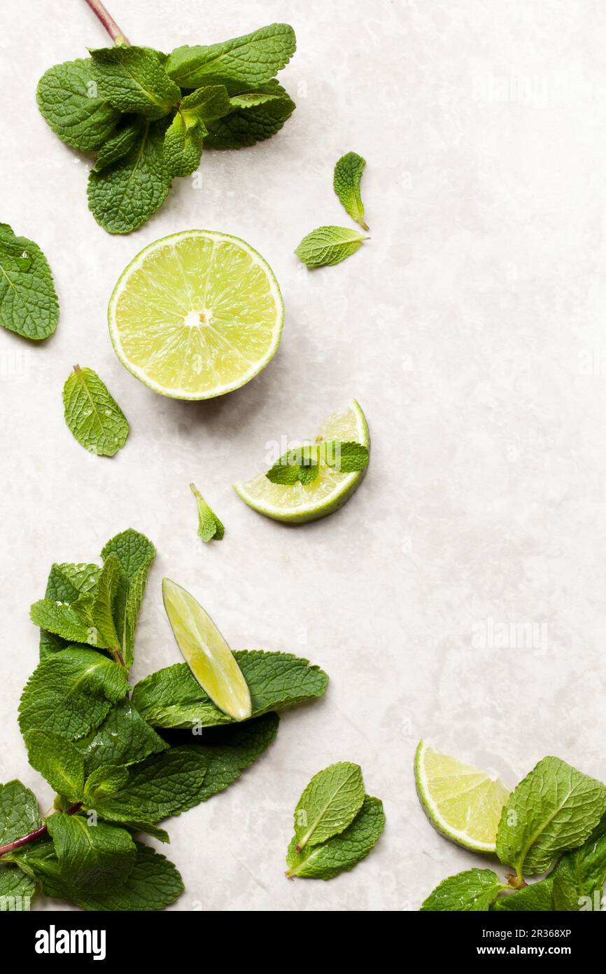Lime wedge mint hi-res stock photography and images - Alamy