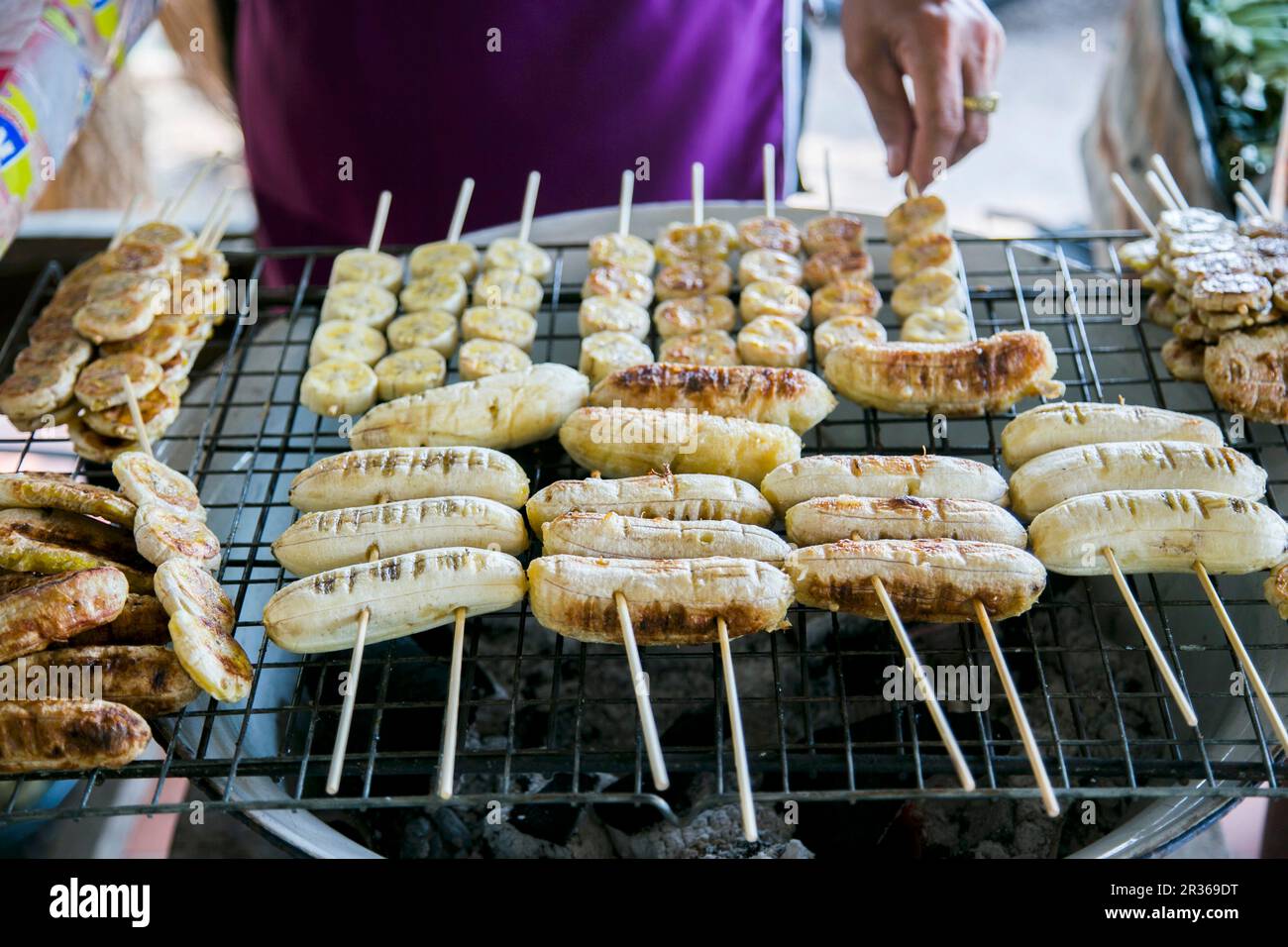 Barbecued bananas hi-res stock photography and images - Alamy