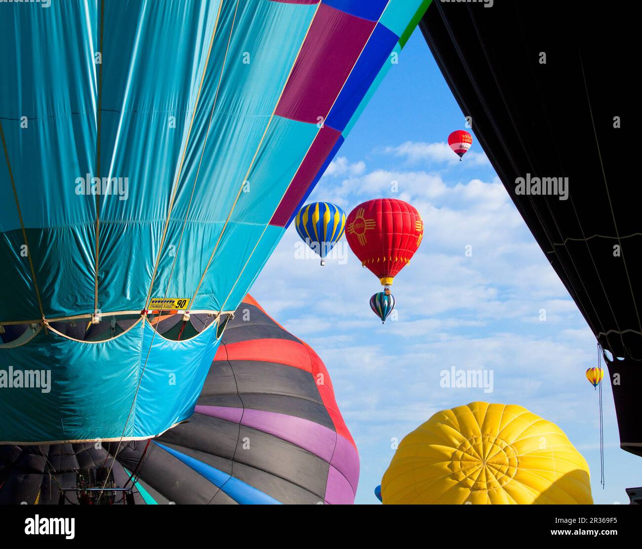 Mass ascension balloon fiesta albuquerque hi-res stock photography and images - Alamy
