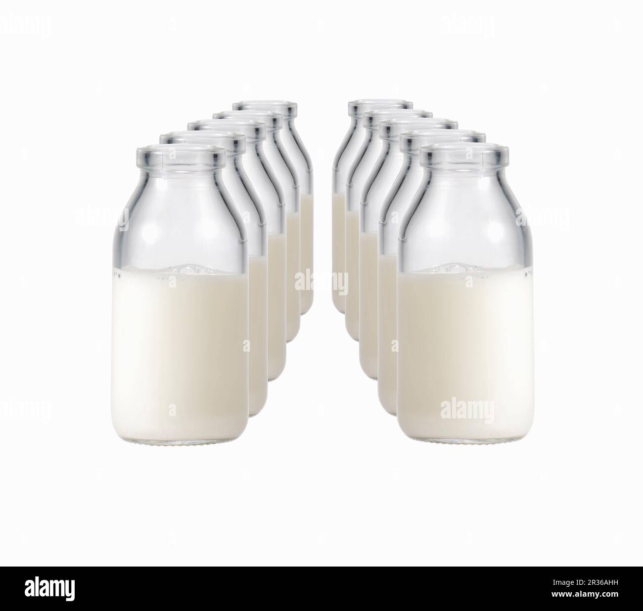 Two rows of bottles hi-res stock photography and images - Alamy