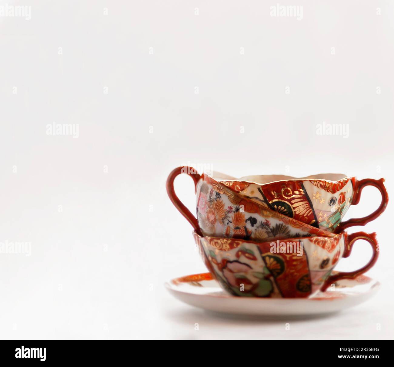 Stack of vintage tea cups hi-res stock photography and images - Alamy