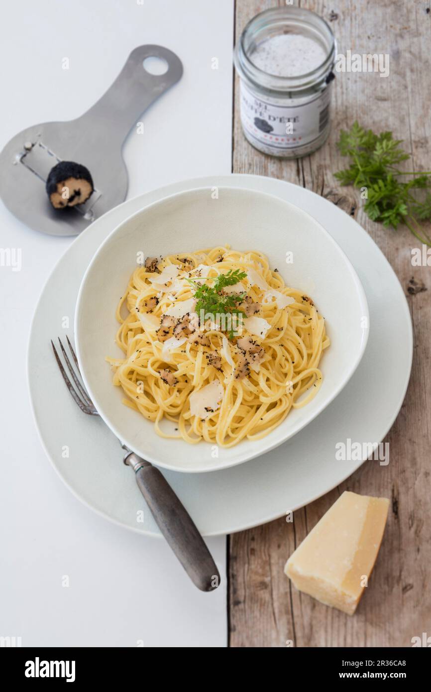 Truffle Pasta With Parmesan Cheese Stock Photo Alamy truffle-pasta-with-parmesan-cheese-stock-photo-alamy