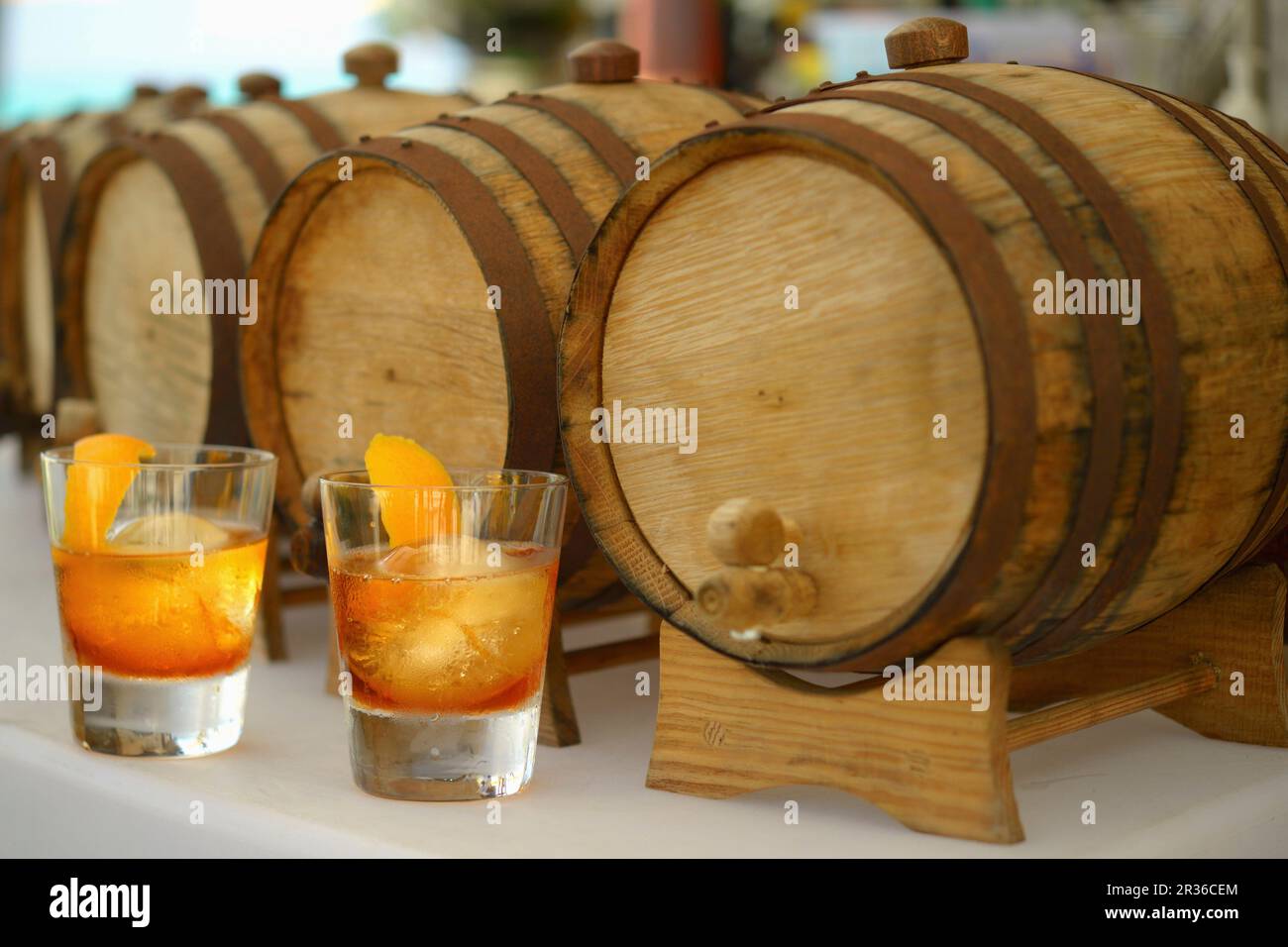 Old Fashioned cocktails with whiskey from barrels Stock Photo - Alamy