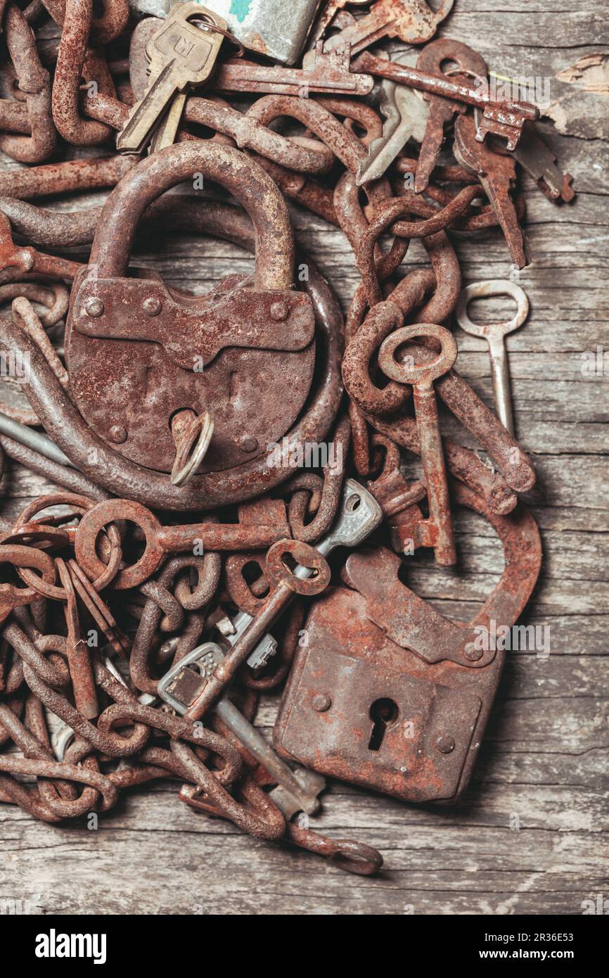 The old keys Stock Photo - Alamy