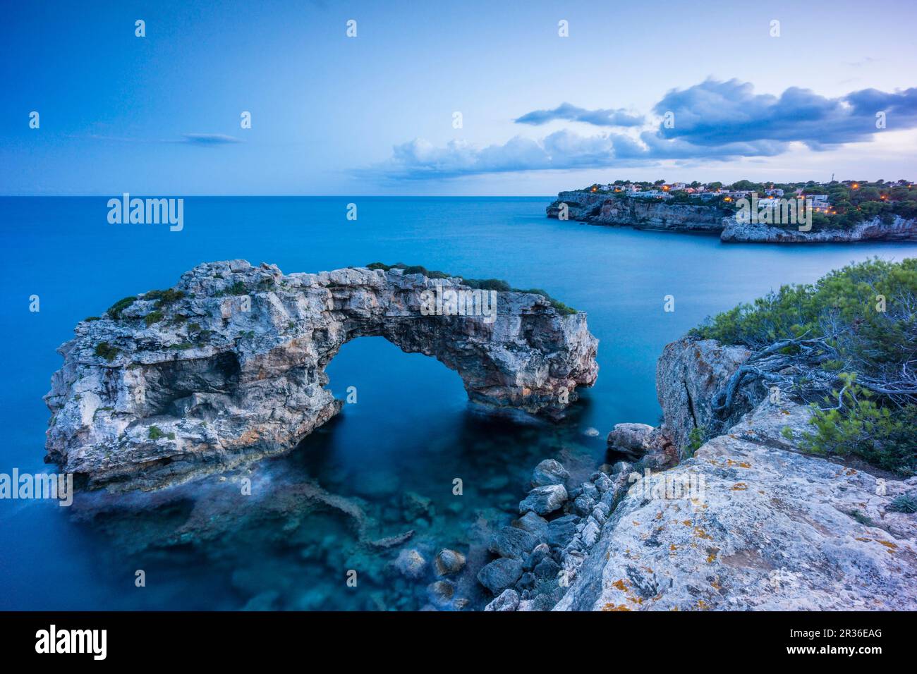 arco natural de roca Es Pontas,Santanyí,islas baleares, Spain Stock ...