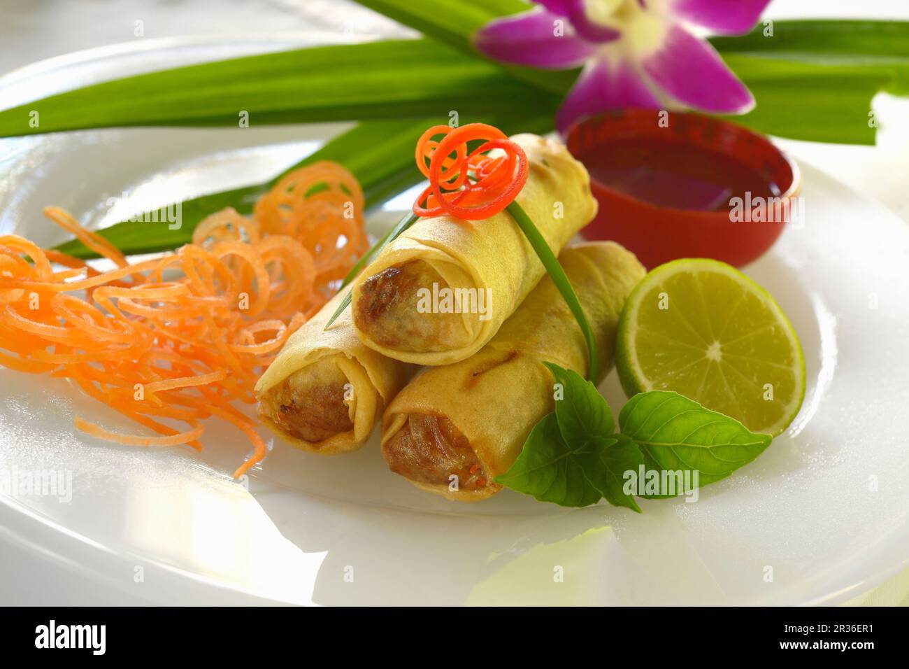 Deep fried spring rolls finger food hi-res stock photography and images ...