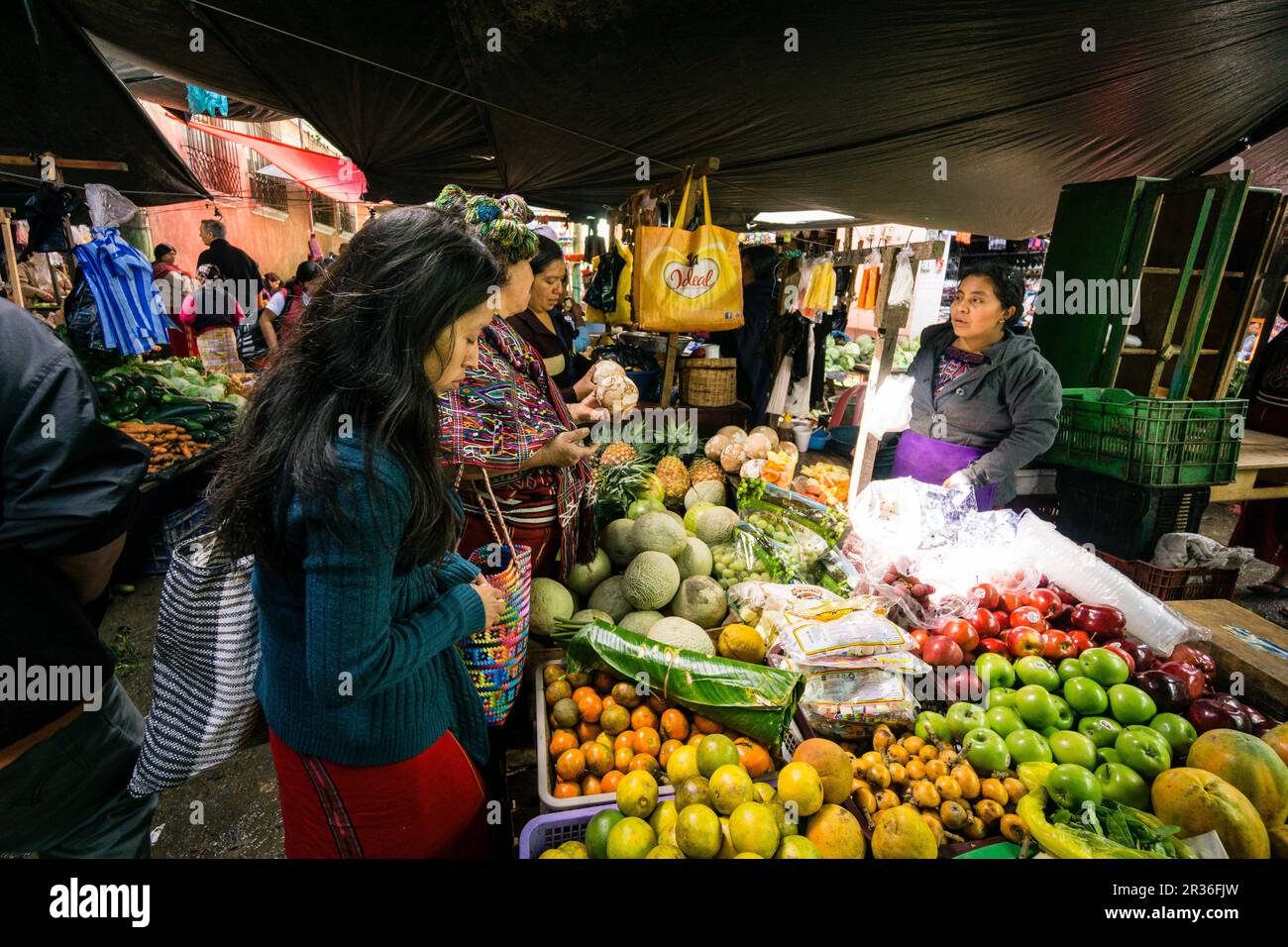 Mercado municipal, Santa María Nebaj, departamento de El Quiché ...