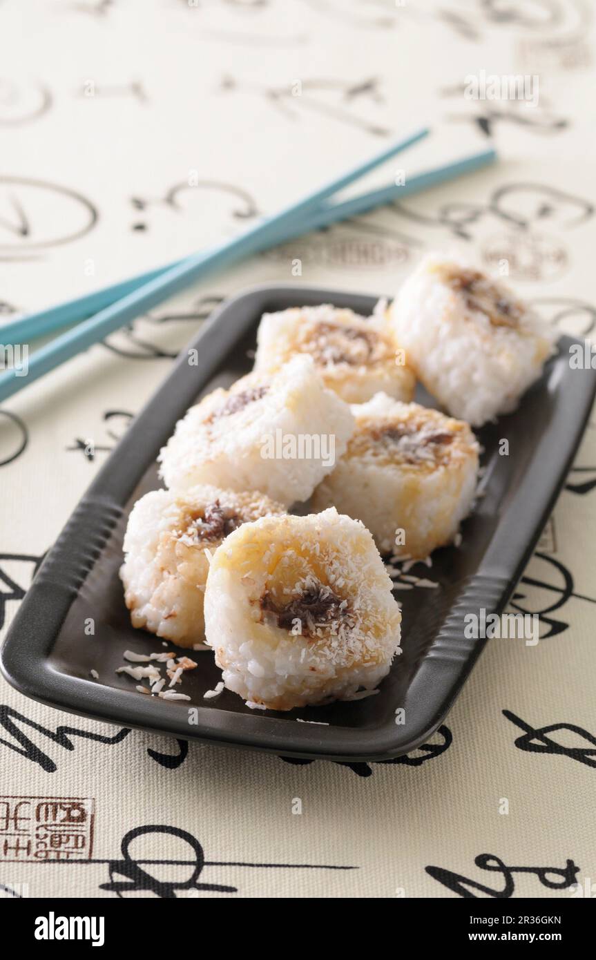 Sweet maki with chocolate and banana (Japan Stock Photo - Alamy