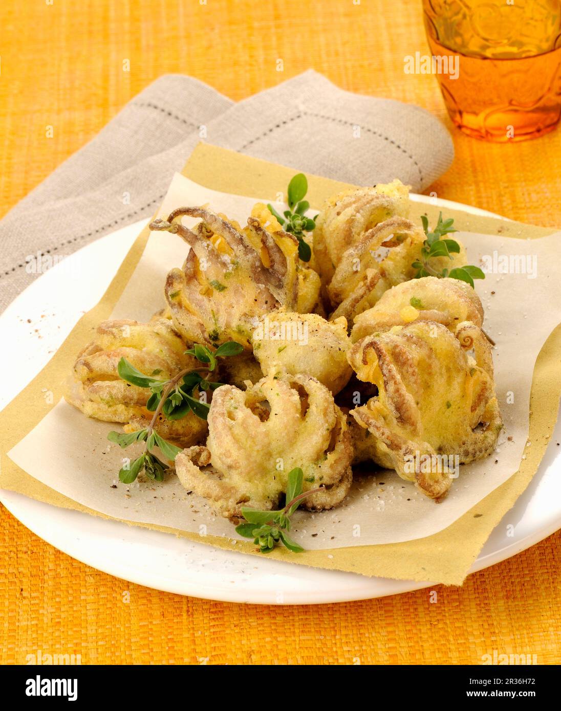 Polpo in pastella hi-res stock photography and images - Alamy