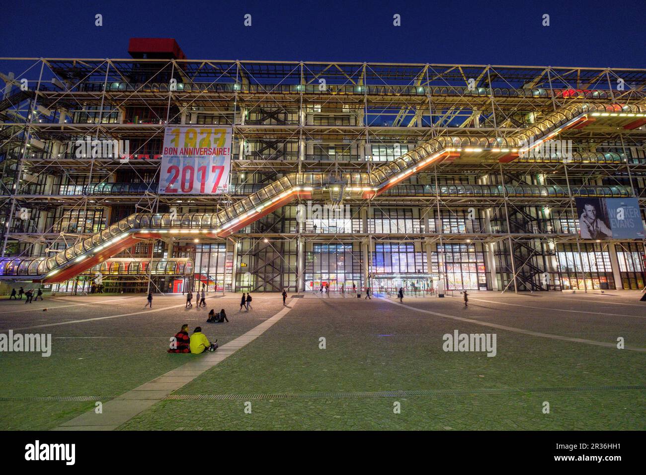 Centro Nacional de Arte y Cultura Georges Pompidou, Paris, France ...
