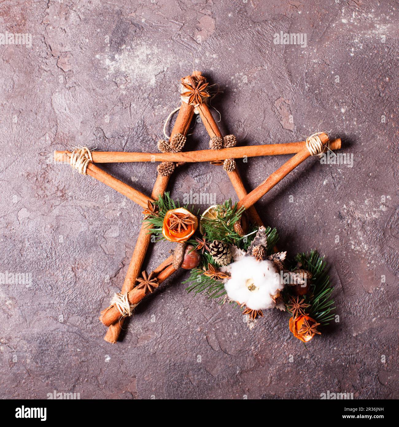 Diy star hi-res stock photography and images - Alamy