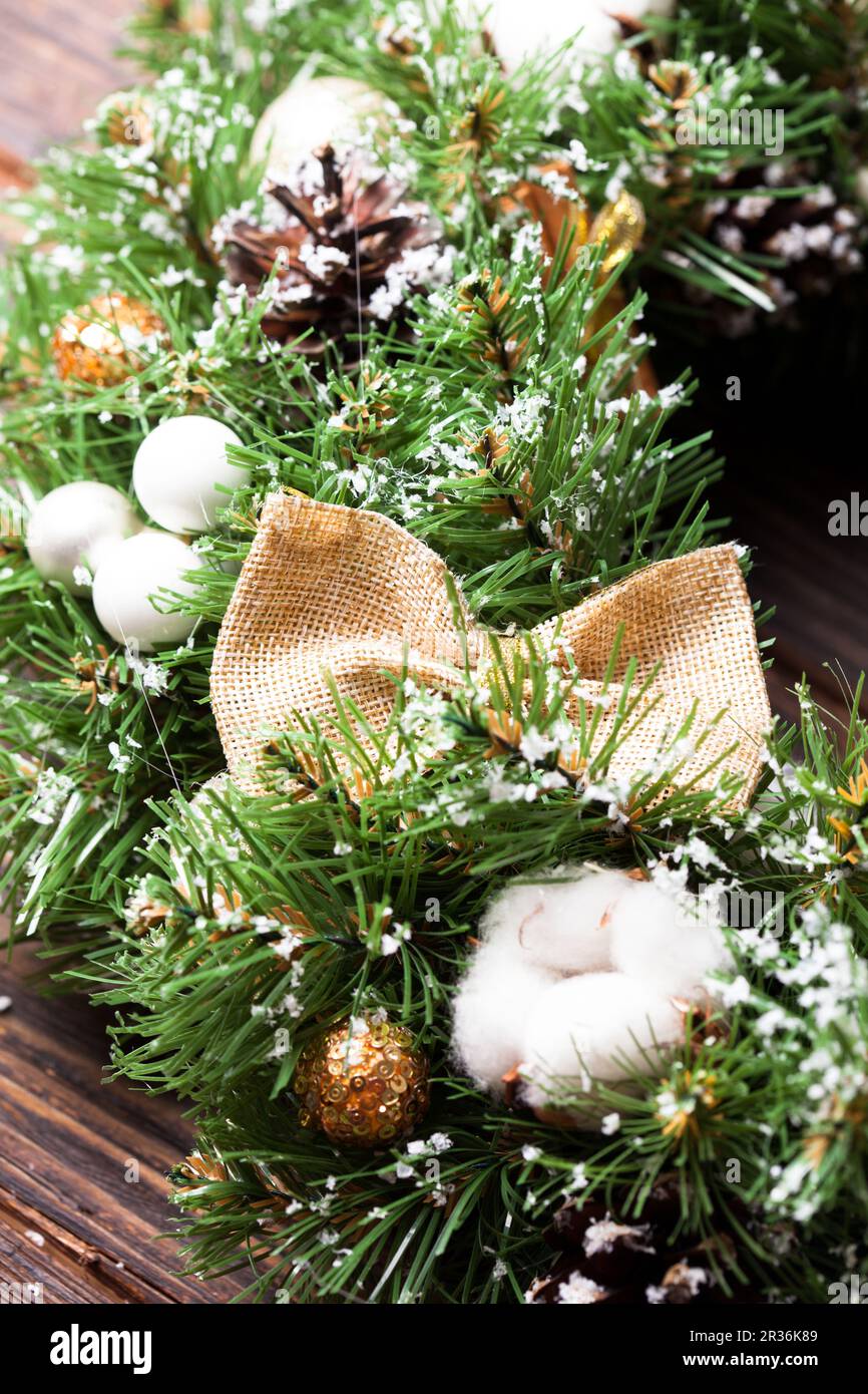 Rustic pinecone detail hi-res stock photography and images - Alamy