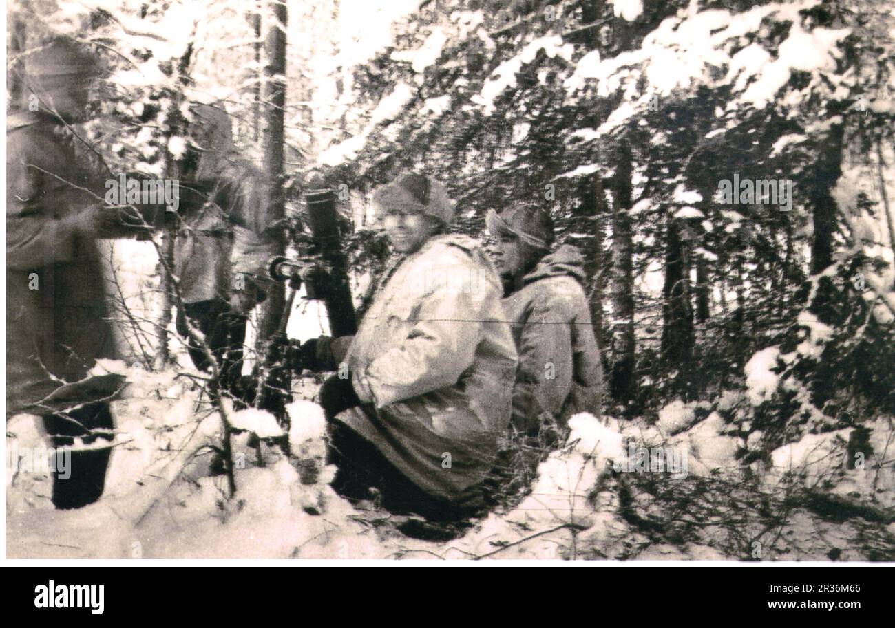World War Two B&W photo German Mortar Crew in Snow Camo and Fur Hats on ...