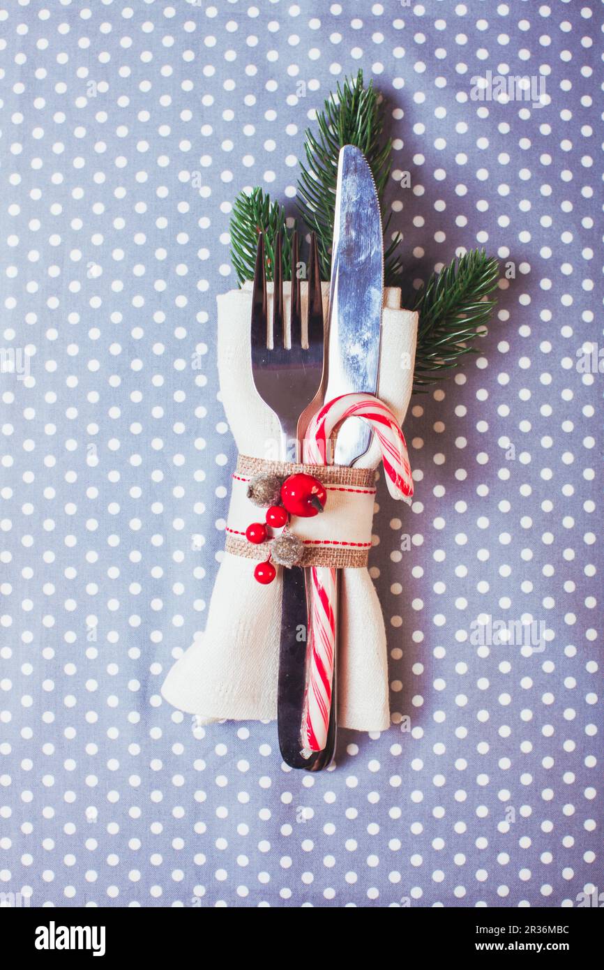 Beautiful christmas table setting fir hi-res stock photography and ...