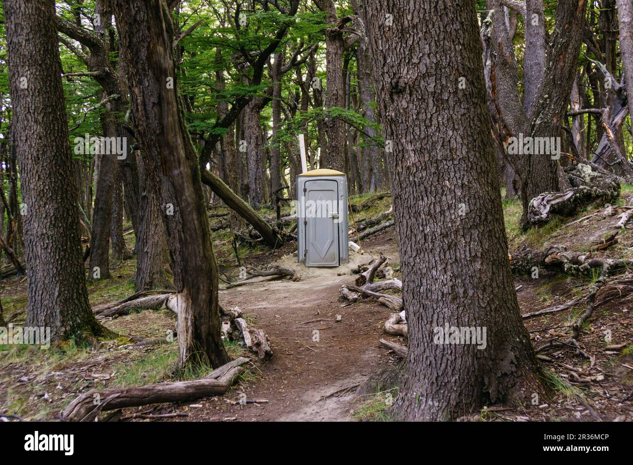 letrina , campamento Poincenot,, parque nacional Los Glaciares ...