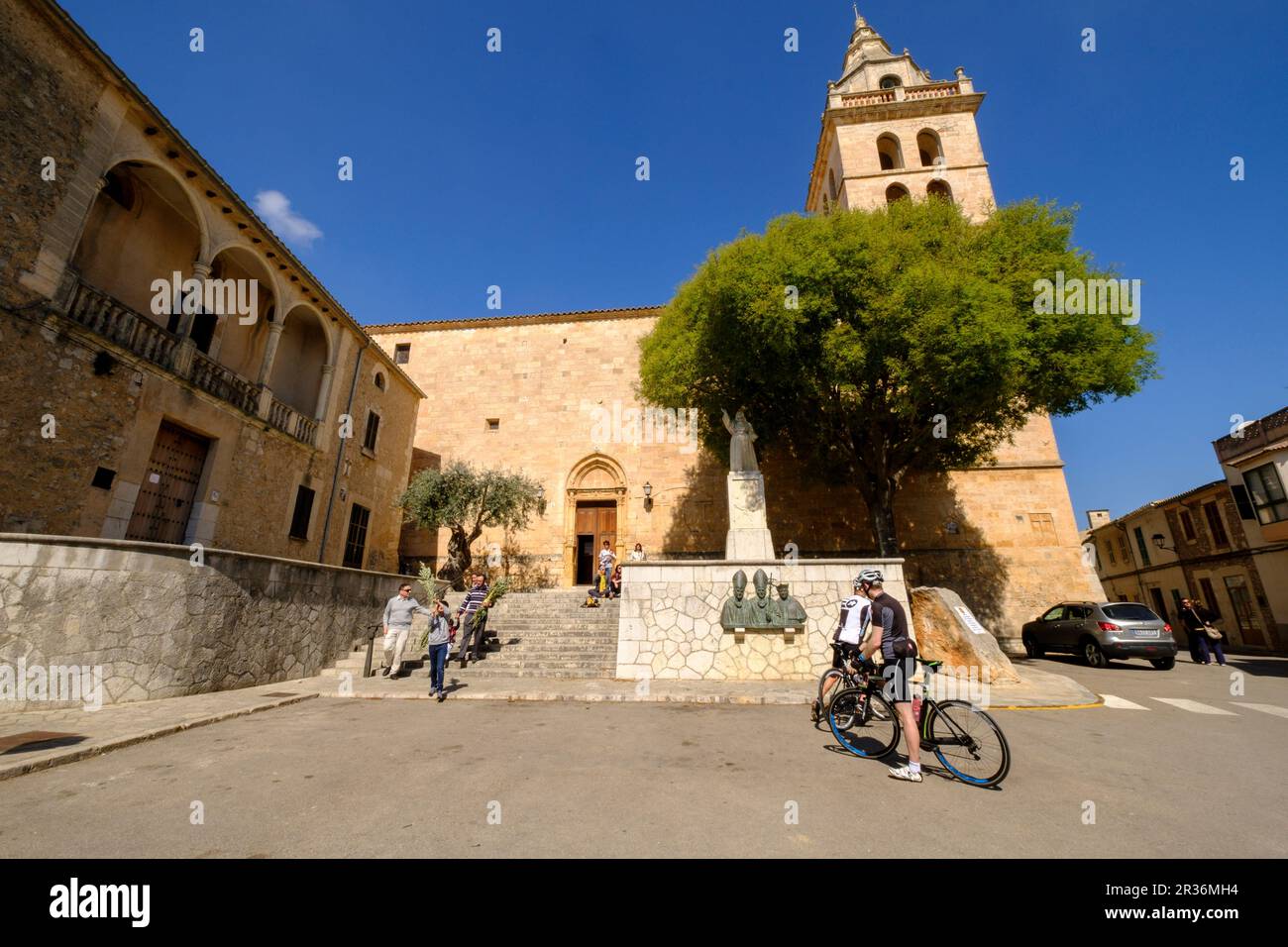 Sor francinaina cirer hi-res stock photography and images - Alamy