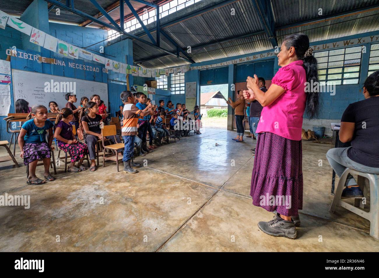 Escuela centroamerica hi-res stock photography and images - Alamy