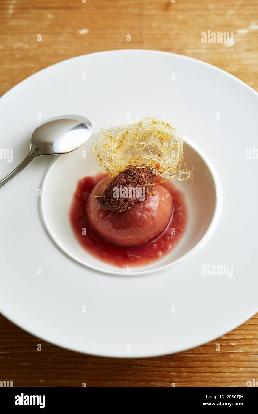 Spun sugar hi-res stock photography and images - Alamy